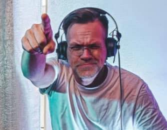 On Air – Embrace Radio